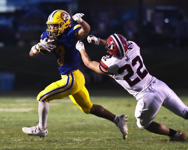 H.S. Football: Eagles rally to win eighth consecutive divisional game ...