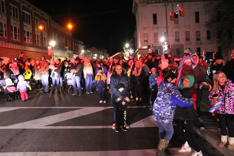 Santa Claus comes to town | Local | newsitem.com