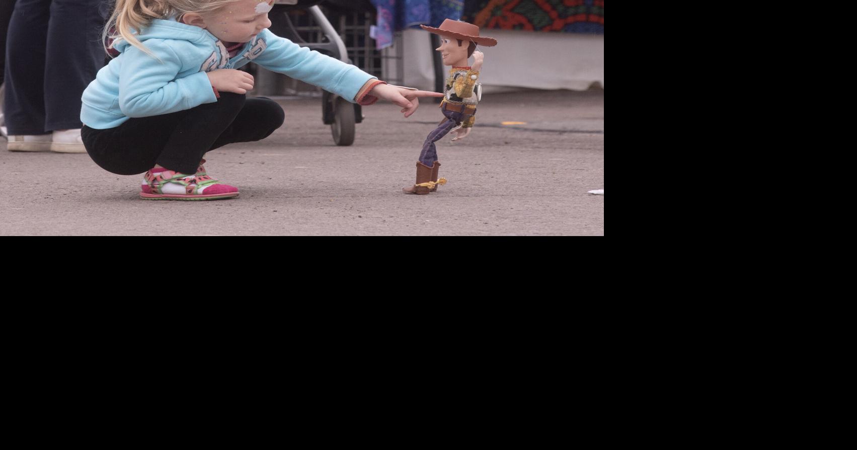 'Toy' master: Showman entertains Bloomsburg Fair crowds for years ...