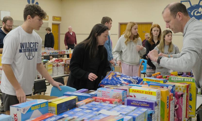 Kiwanis Club, students team up for food drive | Local | newsitem.com