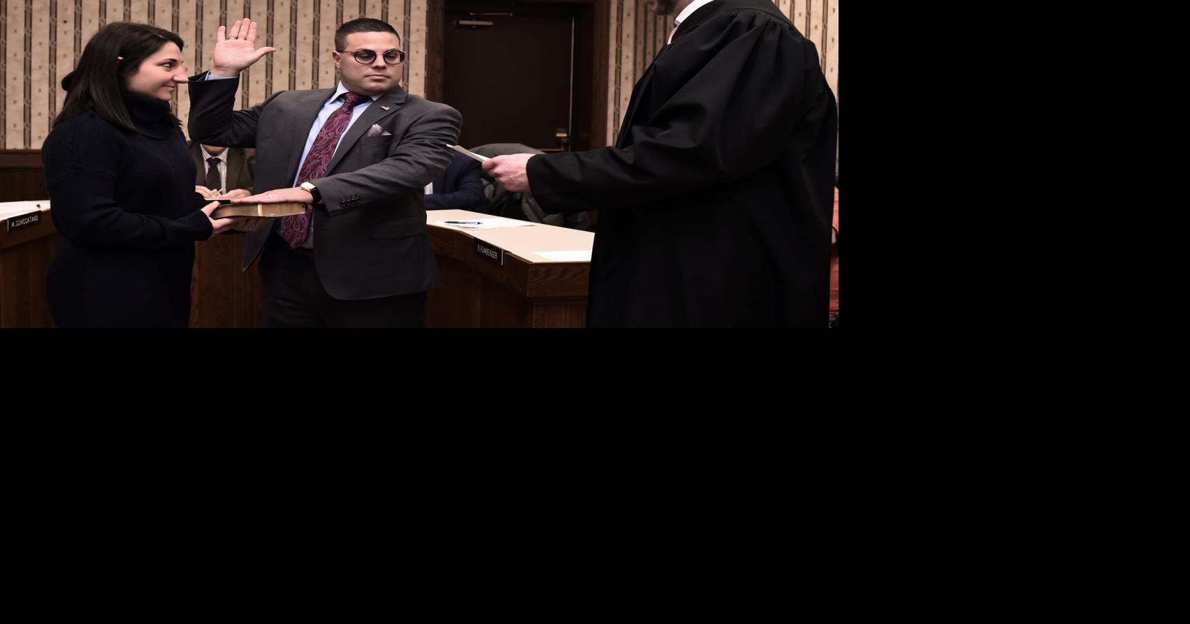 Incumbents, newly elected members sworn into office | Local | newsitem.com