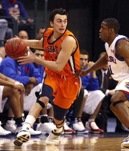 College men's basketball: Griffin takes over for Bison | Sports ...