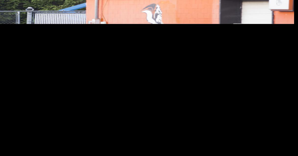 Fans get creative: Makeshift platforms, scissor lift help spectators ...