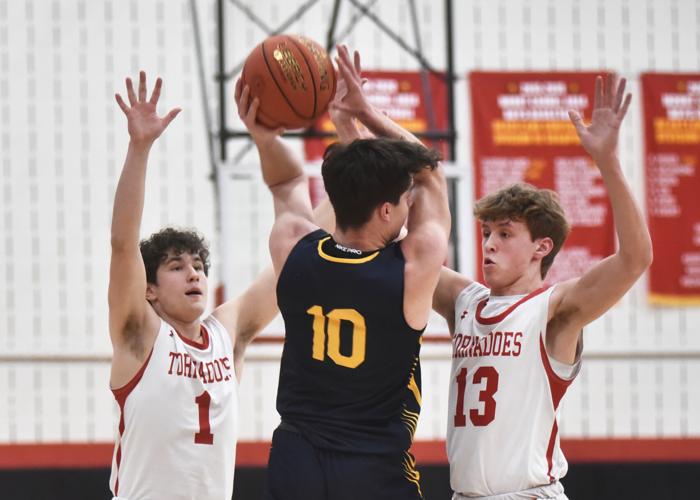 H.S. Boys Basketball: Lazicki leads Mount Carmel past Montoursville ...