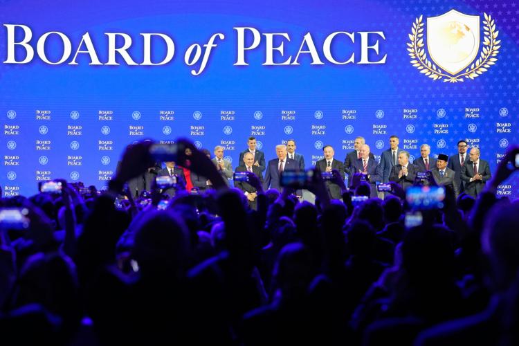 Trump rolls out his Board of Peace at the Davos forum, but many top US ...