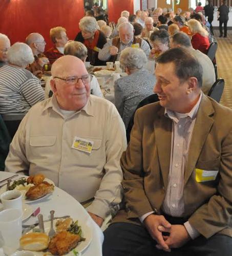 Annual fall dinner held by Coal Crackers group | Local | newsitem.com