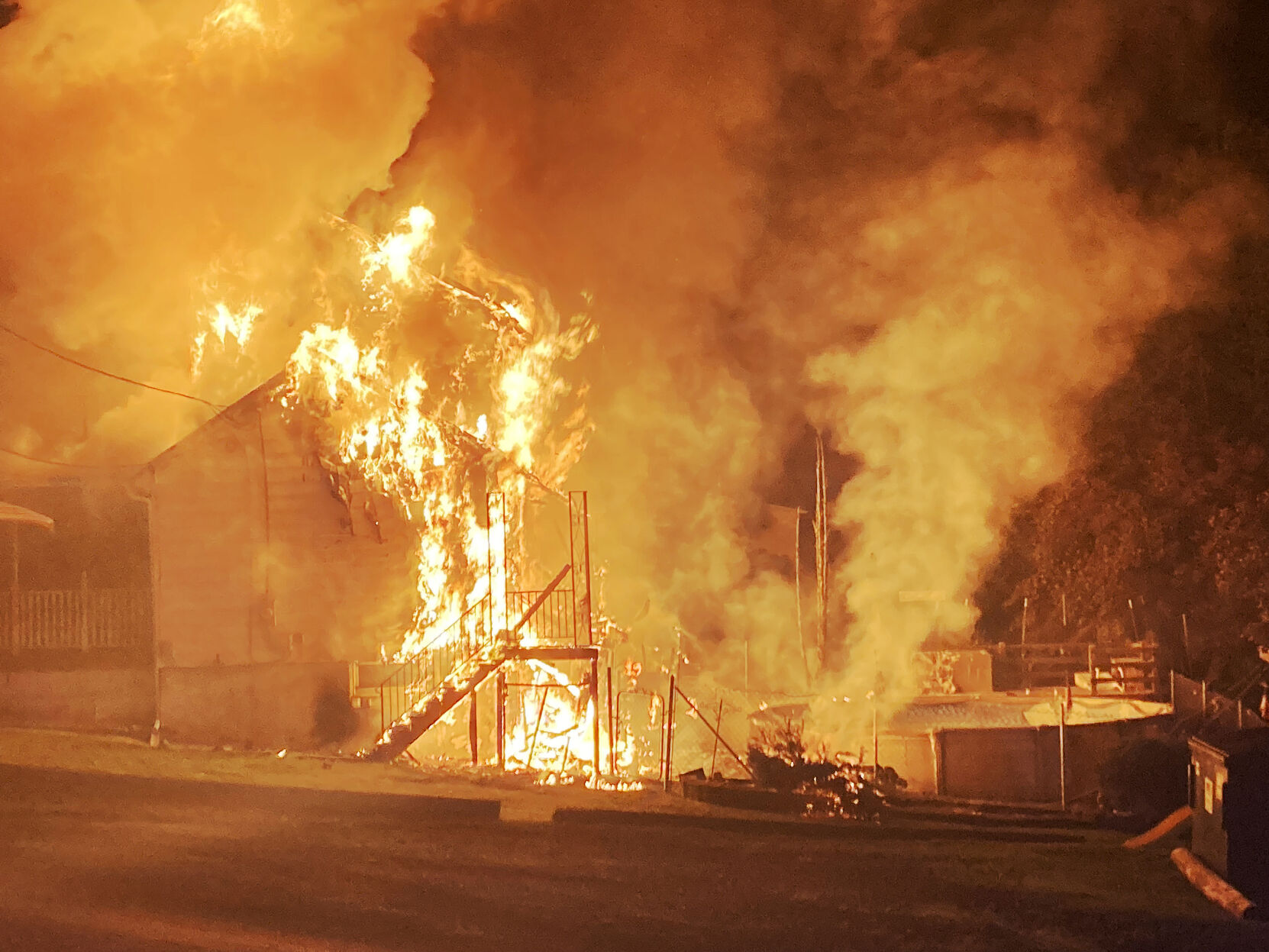 Page A1 | e-Edition | newsitem.com