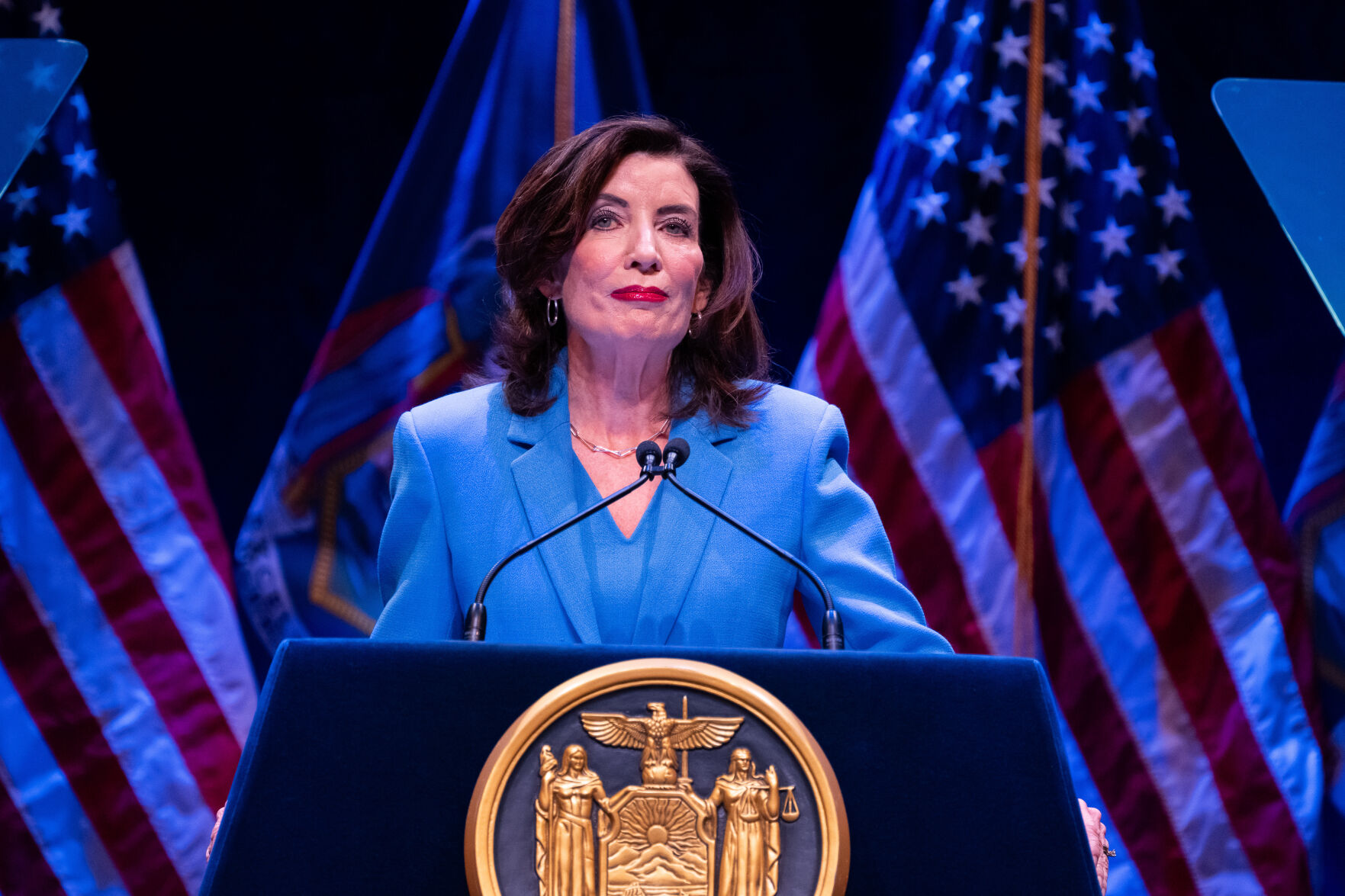 In New York, Hochul moves to thread needle between Democratic divides ...
