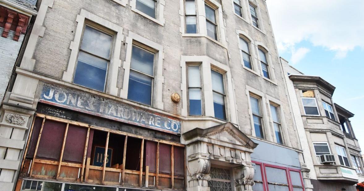 Jones Hardware building undergoing facade renovation | Local | newsitem.com