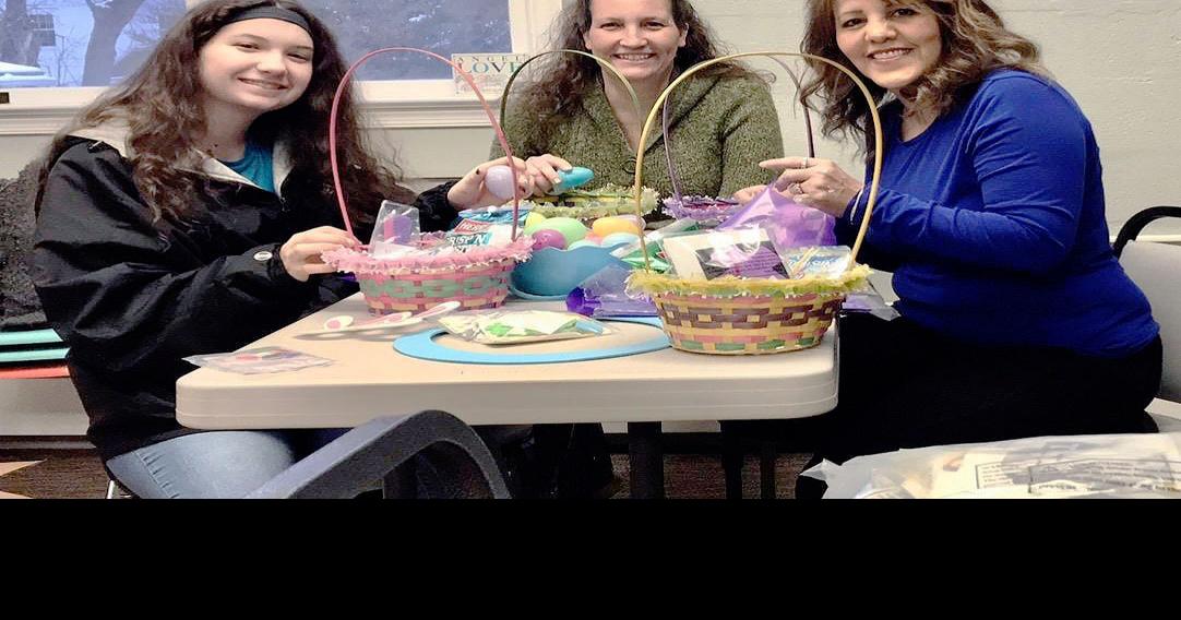 Easter Bunny drive-thru | Local | newsitem.com