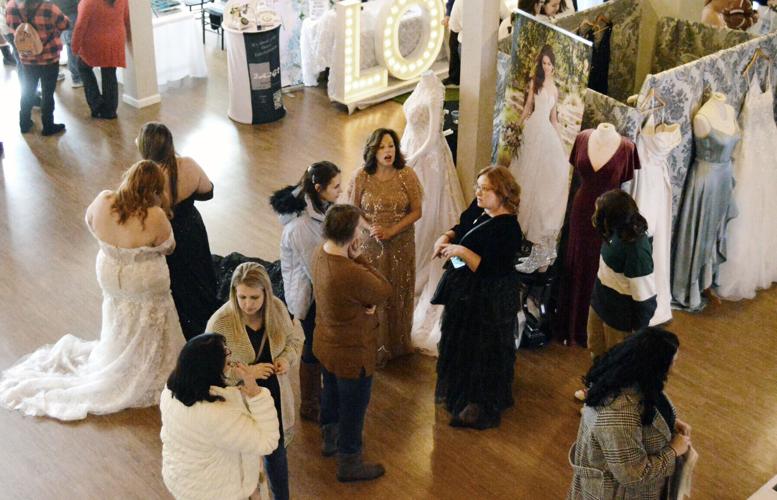 Eighth annual Winter Bridal Expo features vendors, more than 100 brides ...