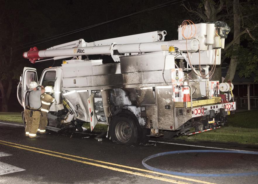 Hummer, PPL truck totaled in crash | Local | newsitem.com
