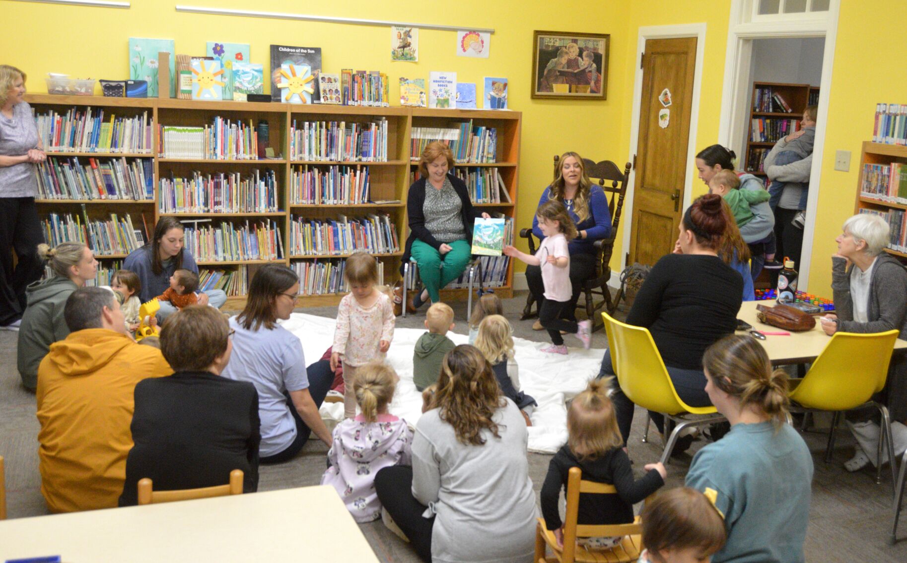 Ralpho library hosts Sen. Culver, niece as guest readers | Local ...