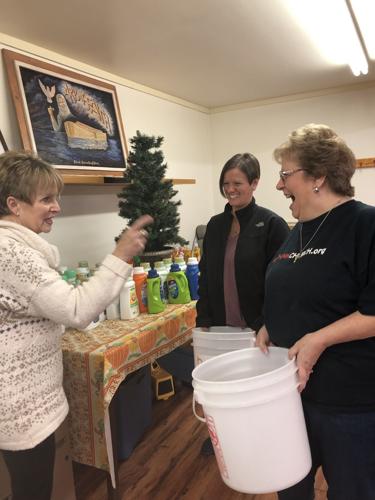 Methodists United prepare flood buckets | Local | newsitem.com