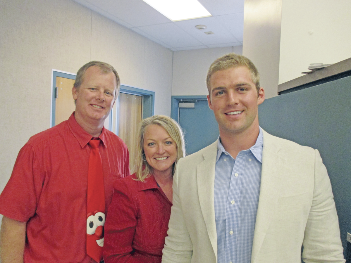 Matt Davidson speaks to students during Red Ribbon week | News ...