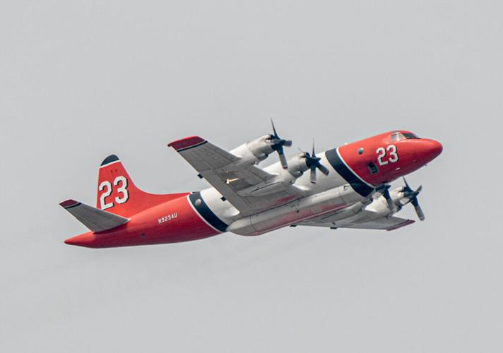Air tankers drop thousands of gallons of fire retardant on El Dorado ...