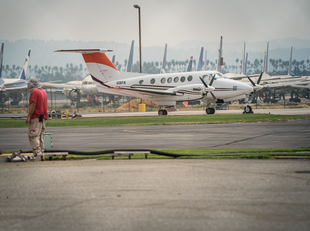 Air tankers drop thousands of gallons of fire retardant on El Dorado ...