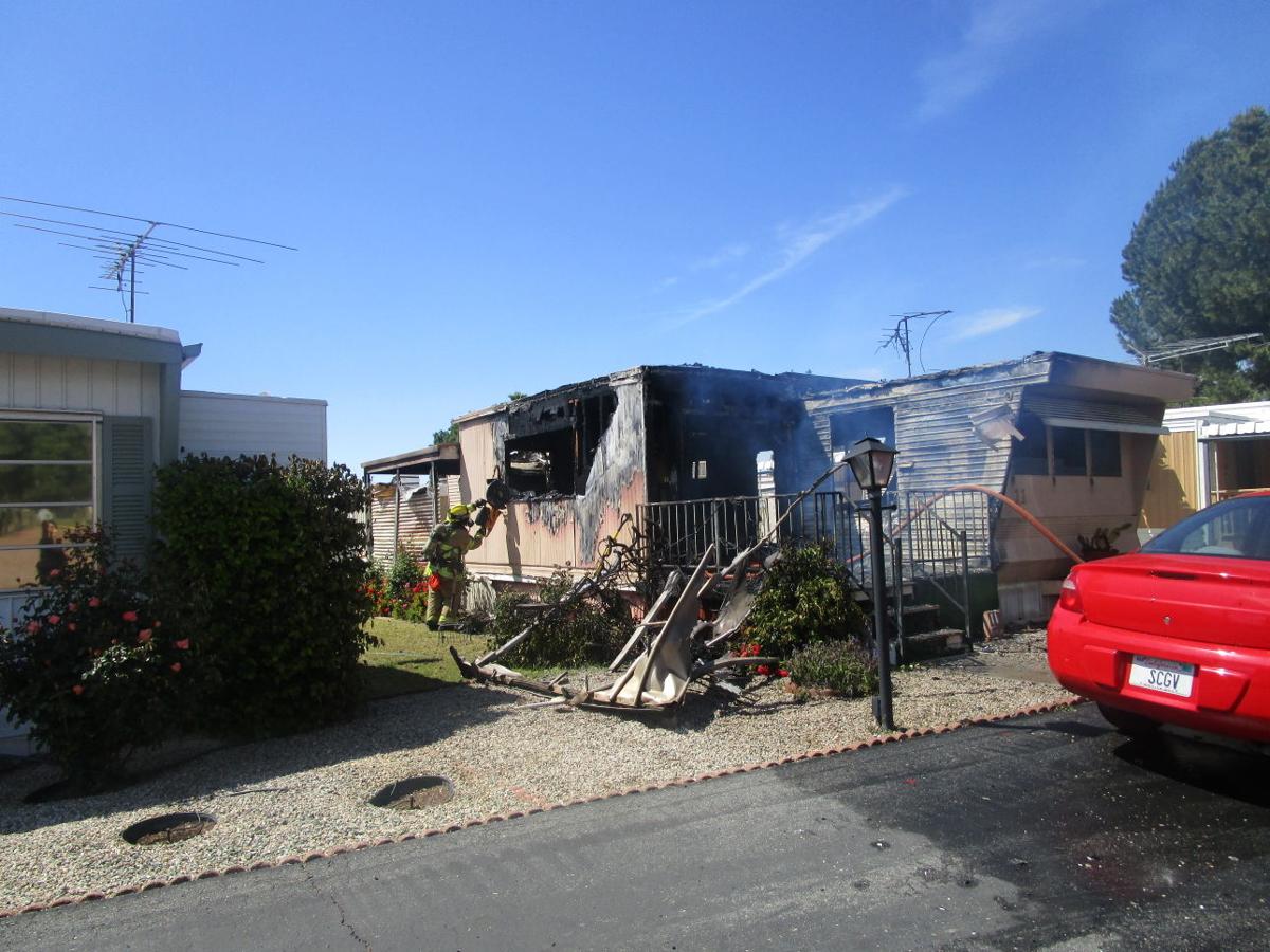 Mobilehome destroyed in flames | News | newsmirror.net