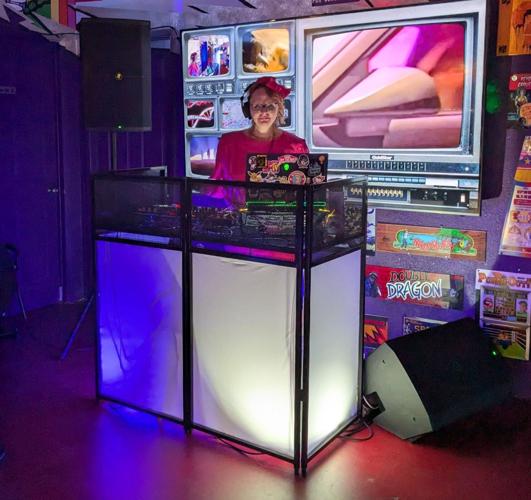 Retrovolt Arcade in Calimesa celebrates seventh anniversary with '80s ...
