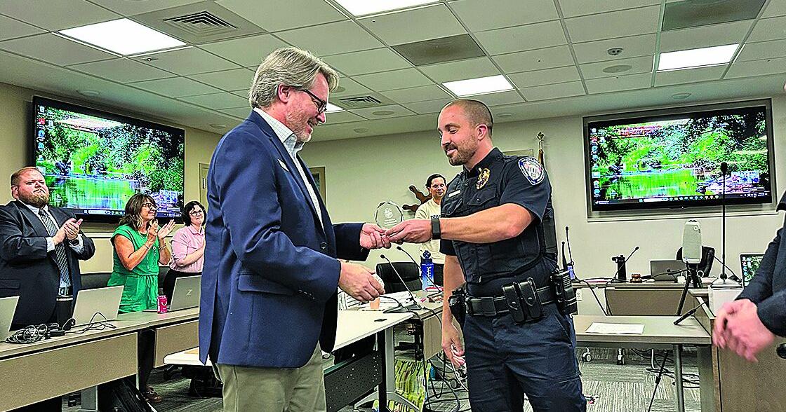 Mayor Bell earns first Spirit of Hillsborough award for life-saving ...