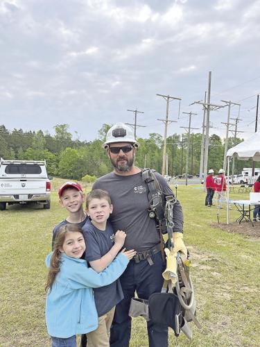 Local lineman to compete in international event | Community ...