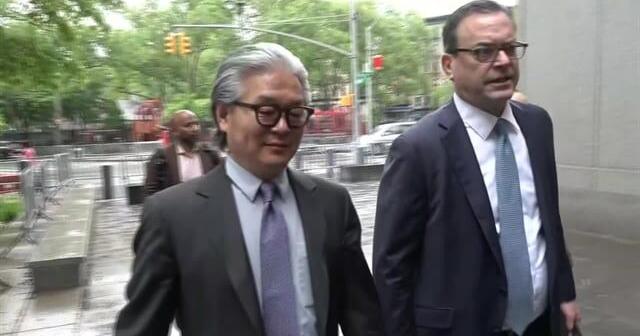 Hwang Arrives at New York Court for Jury Selection | | newsroom.madison.com
