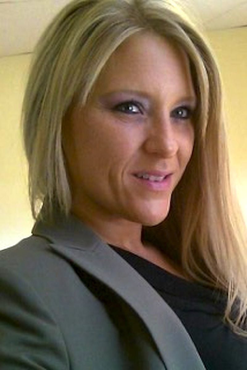 Julie Cook's Instagram, Twitter & Facebook on IDCrawl