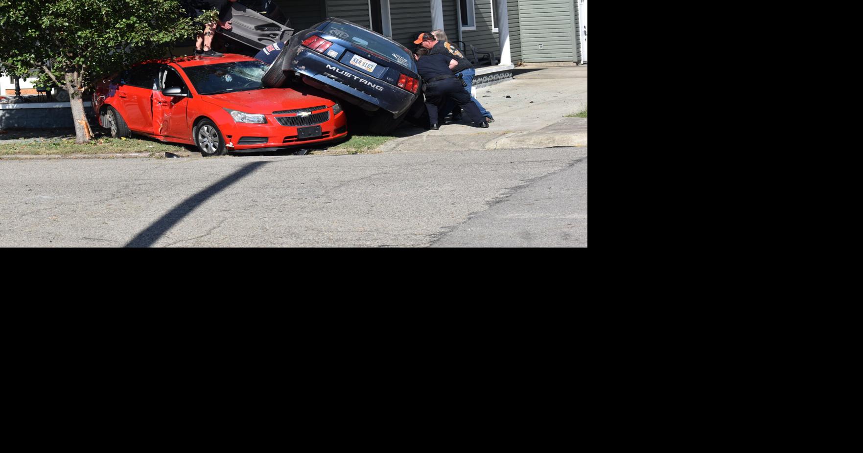 Car takes out stop sign, crashes into front porch | News | newswatchman.com