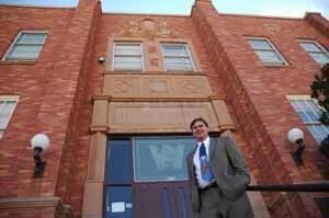 State superintendent candidate stops in Winslow | Archives | nhonews.com