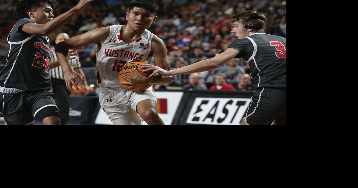 Monument Valley Mustangs fall to Valley Christian at state finals ...