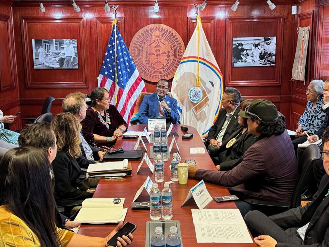 Navajo, Hopi, Paiute leaders meet with feds to push for water rights ...