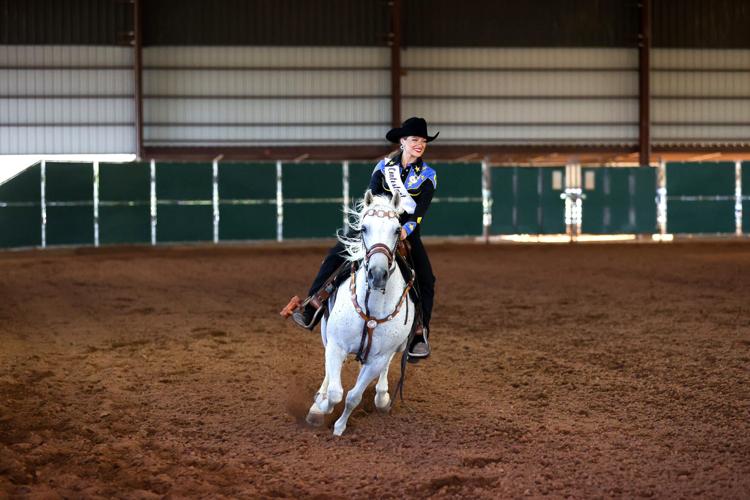 Crowns and cowgirls: Horsemanship, pageantry part of Miss Rodeo Arizona ...