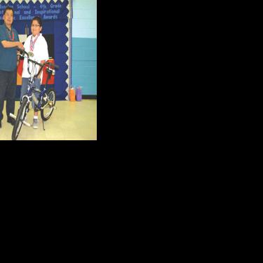 Tonalea School gives fourth grade Excellence Awards | Features ...