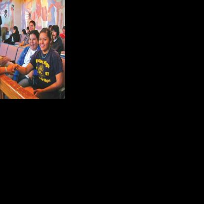 Navajo students learn about tribal government | Features | nhonews.com