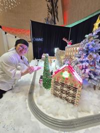 600-hour gingerbread village unveiled, largest in northern Arizona ...