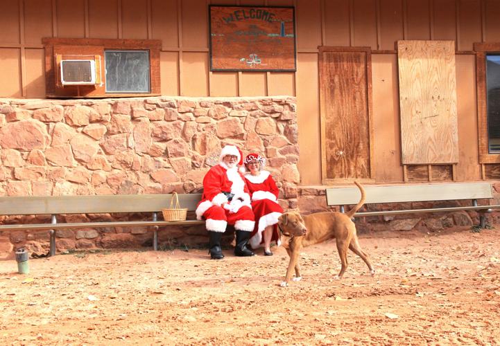 A Christmas surprise: Santa returns to Supai Village after a four-year ...