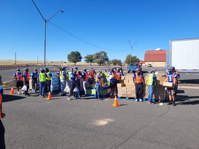 Hopi High School football players step up for community | News ...