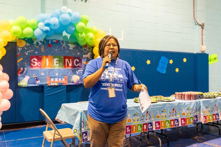 Tonalea Day School and Arizona Science Center light up with STEAM ...