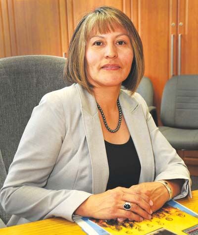 Etsitty named interim Diné College president | Features | nhonews.com