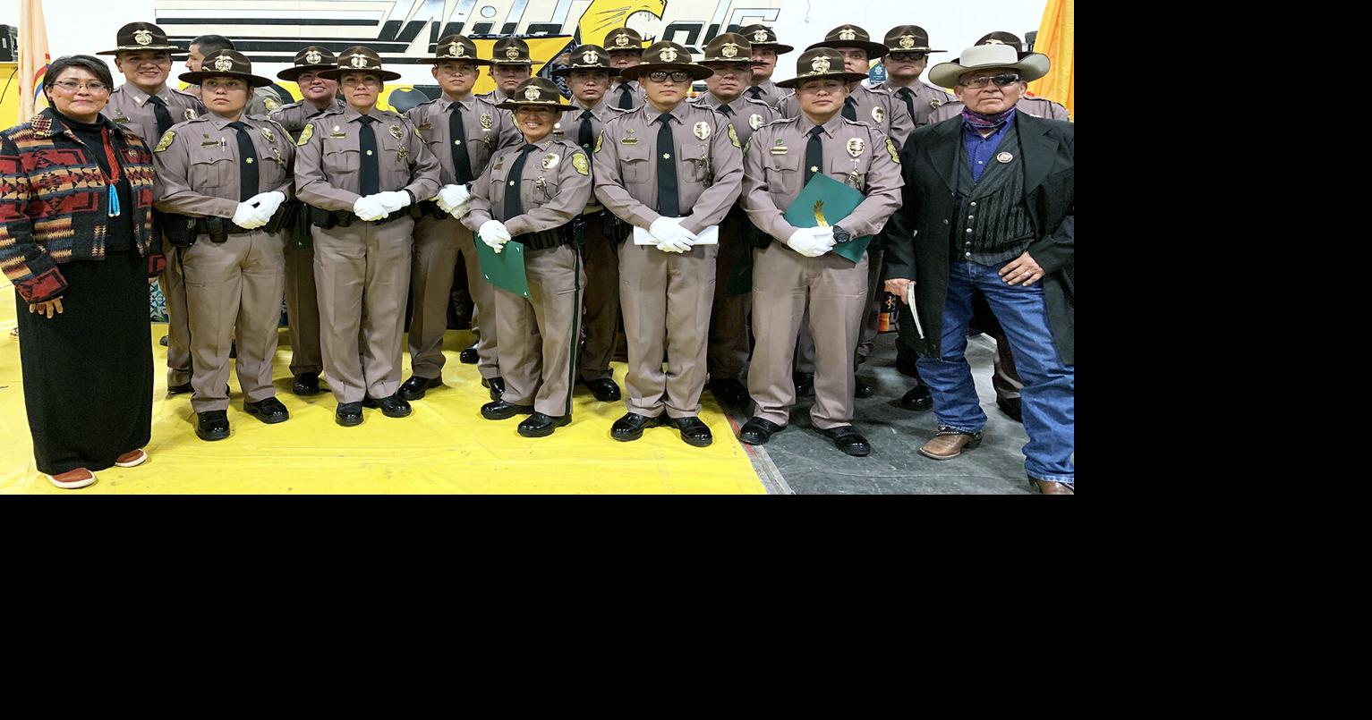 Navajo Police Academy graduates 16 police officers | Features | nhonews.com