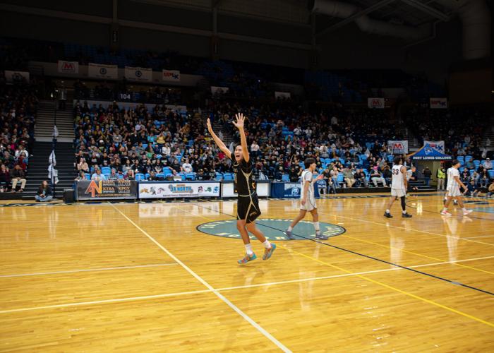 Chinle Wildcats dominate 3A North, will continue to the AIA playoffs ...