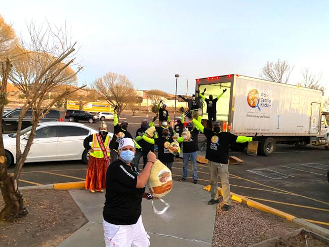 Volunteers hand out 200 turkeys for holiday | Features | nhonews.com