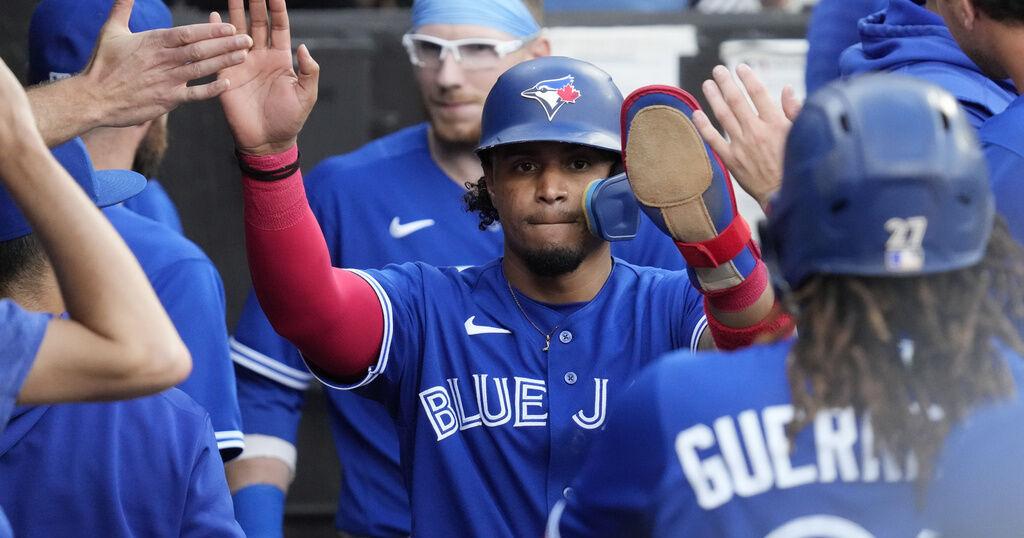 George Springer Gets Key Hit As Toronto Blue Jays Beat Chicago White