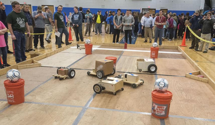 SLIDESHOW: Students compete in Tech Wars | Gallery | niagara-gazette.com