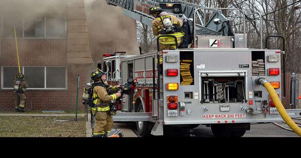 Firefighters battle apartment fire in Town of Niagara | Local News ...