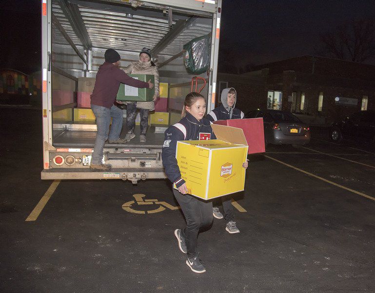 'Boxes of Hope' delivered in NT | Local News | niagara-gazette.com