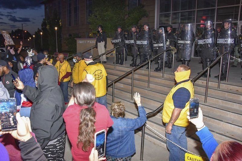 Falls protest ends peacefully on Sunday | Local News | niagara-gazette.com