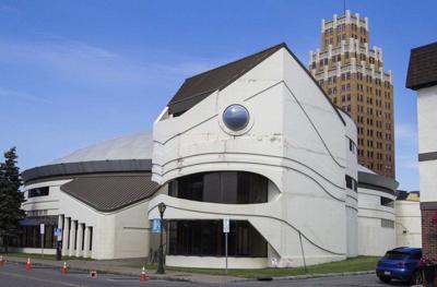 Preservation group ramps up 'Turtle' building landmarking effort ...