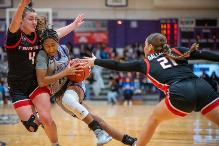 Fairfield flattens Niagara with 31-point first quarter | Sports ...