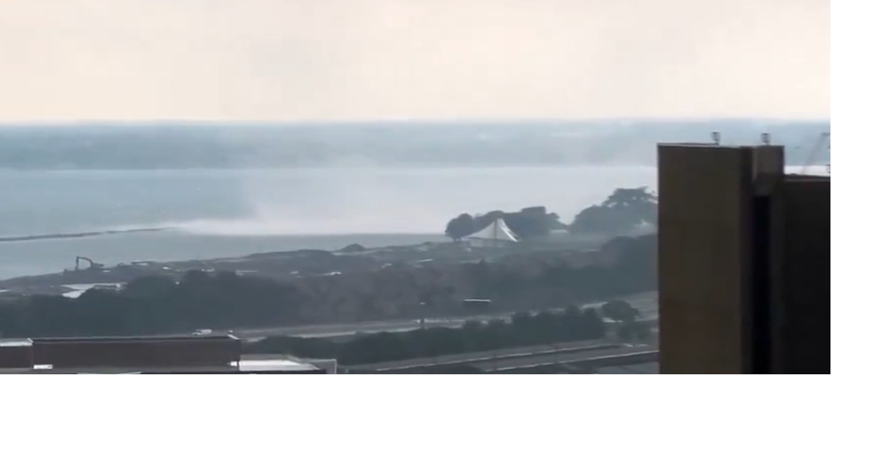 Tornado briefly sweeps through Buffalo | Local News | niagara-gazette.com